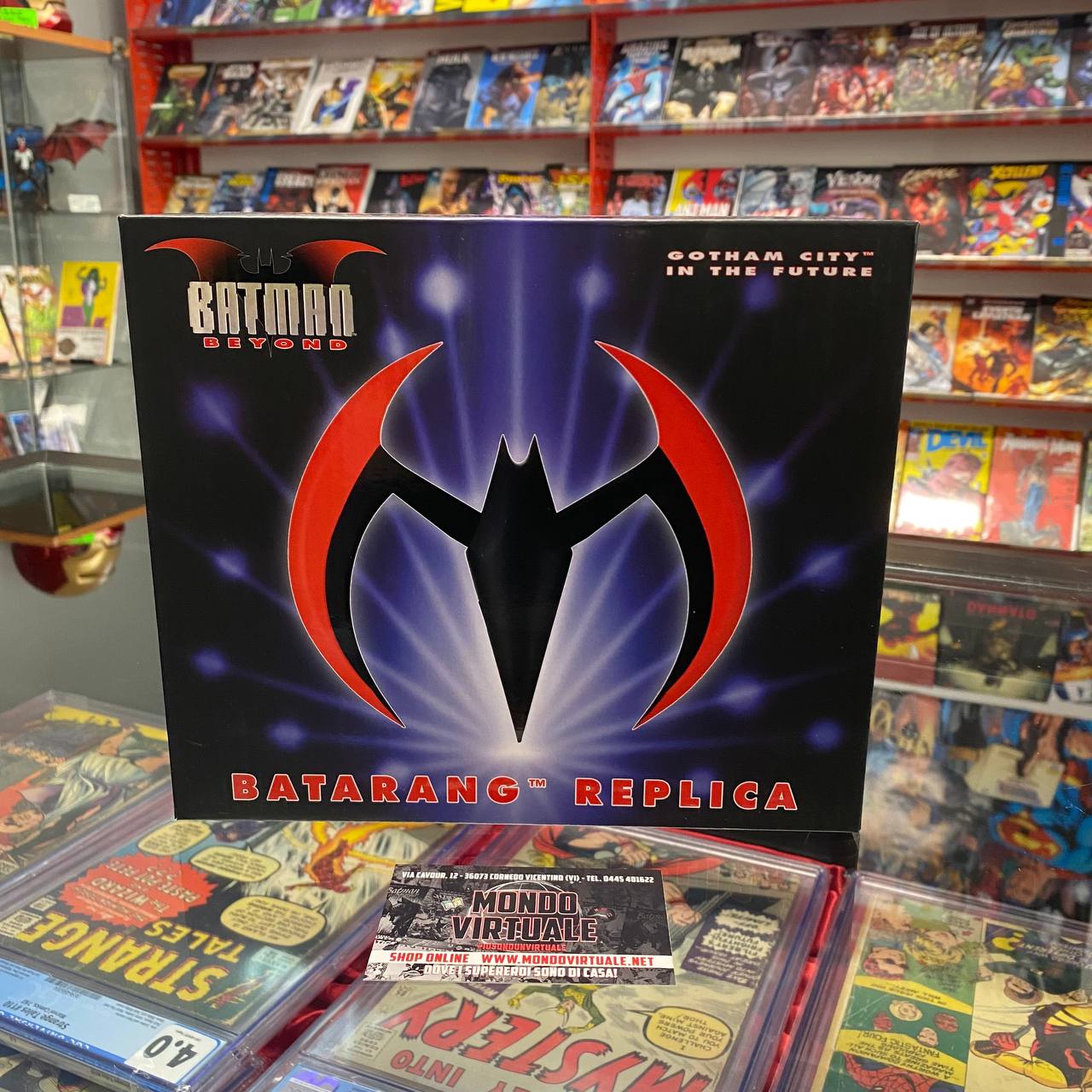 Batarang Red – Batman Beyond – Prop Replica 1/1 – Neca – Dc Comics ...