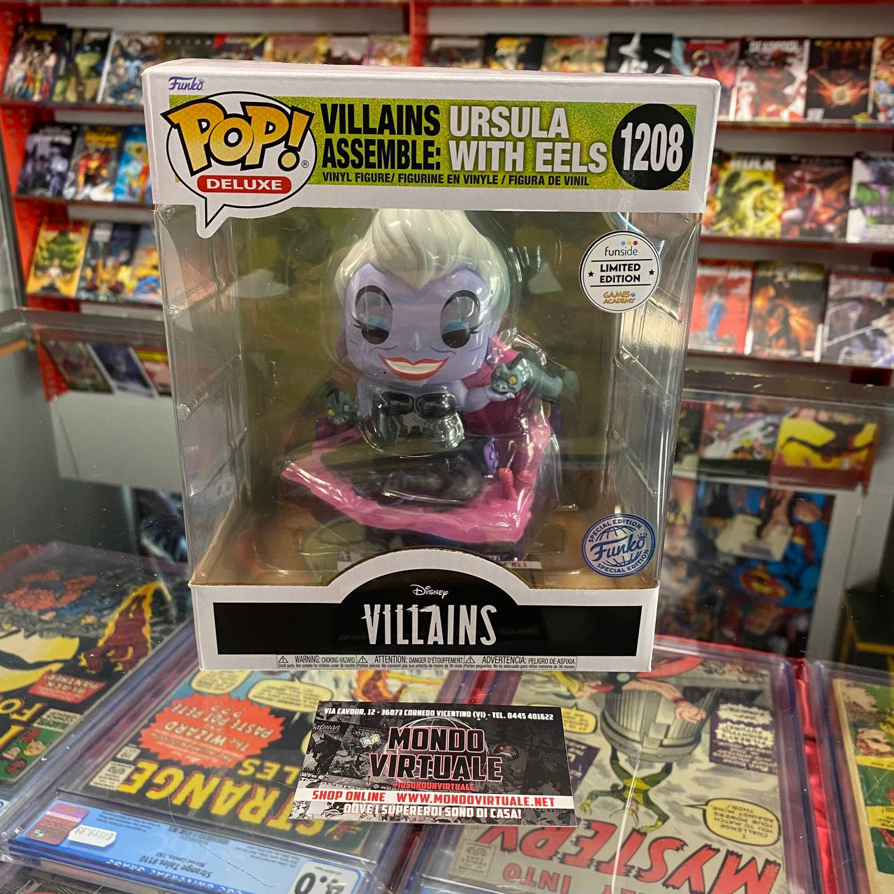 Funko Pop Deluxe 1208 Villains Assemble: Ursula with Eels Special ...